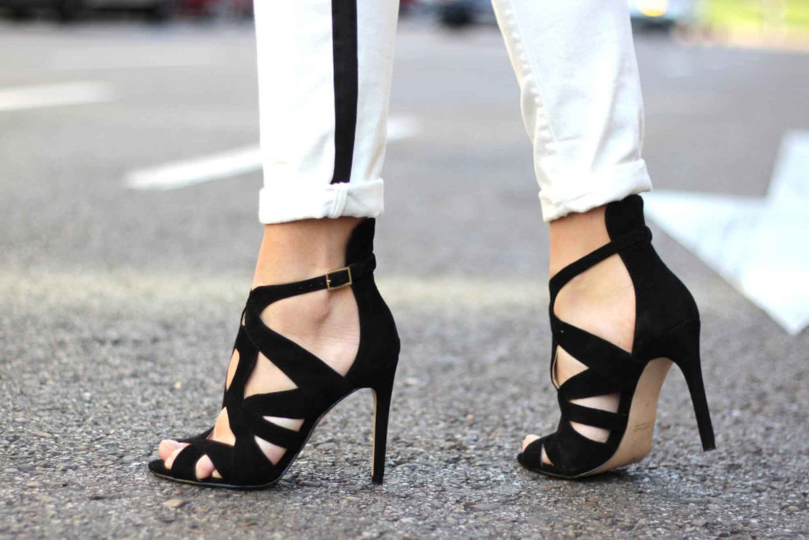 Trendy Women's Shoes: What's in Style Now?